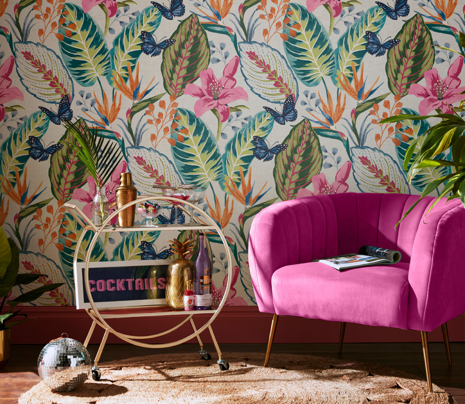 The Transformative Potential of Wallpaper - Shaves Paint and Decor